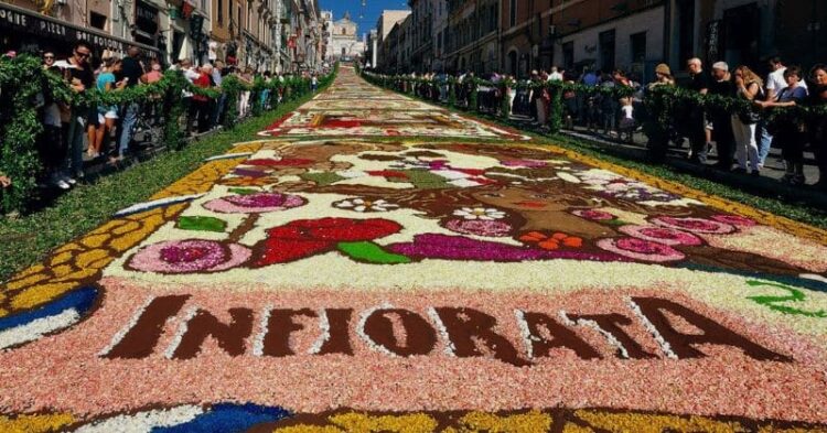 10 Festivals In Italy You Must See Before You Die — The Second Angle