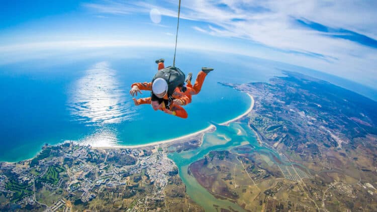 The World's Top 5 Locations For A Perfect SkyDive — The Second Angle